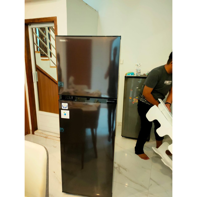 Jual Kulkas Toshiba 2 pintu tipe 31Is Inverter garansi resmi | Shopee ...
