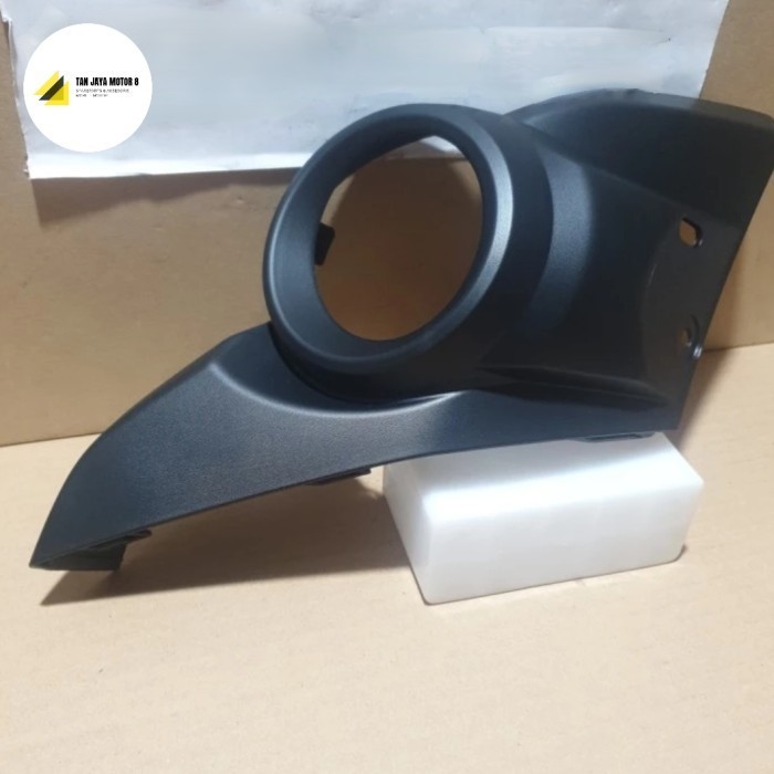 Jual COVER FOG LAMP WARNA HITAM MITSUBISHI XPANDER BAGIAN KIRI ...