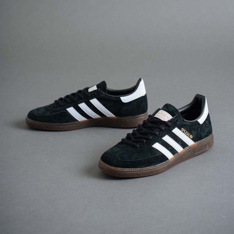 Jual sepatu sneakers pria Adidas Originals Handball Spezial Black White ...