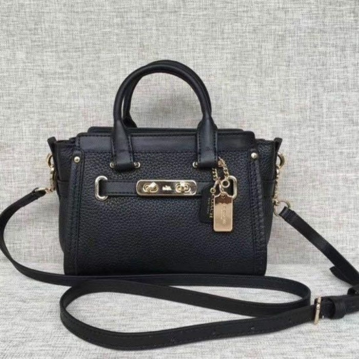 Jual TAS COC 36235 Black Pebble Leather Swagger Sacthel Crossbody 34816 ...