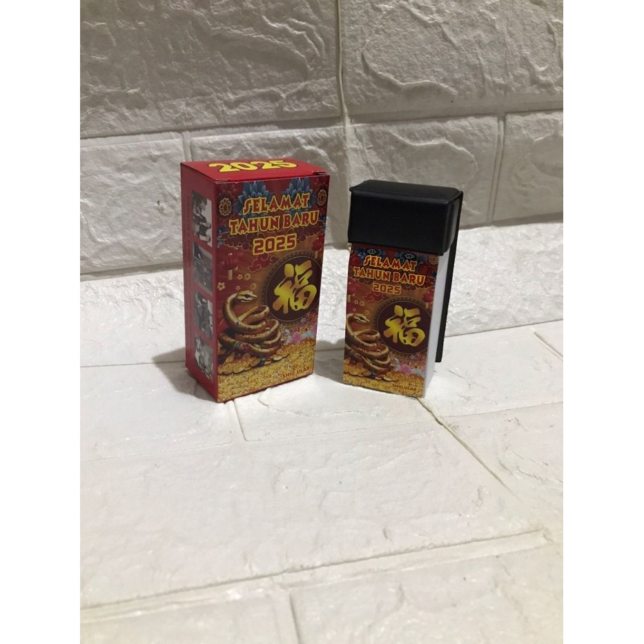 Jual KALENDER HARIAN MINI / KALENDER MOBIL TAHUN 2025 ADA TEMPELAN lem ...