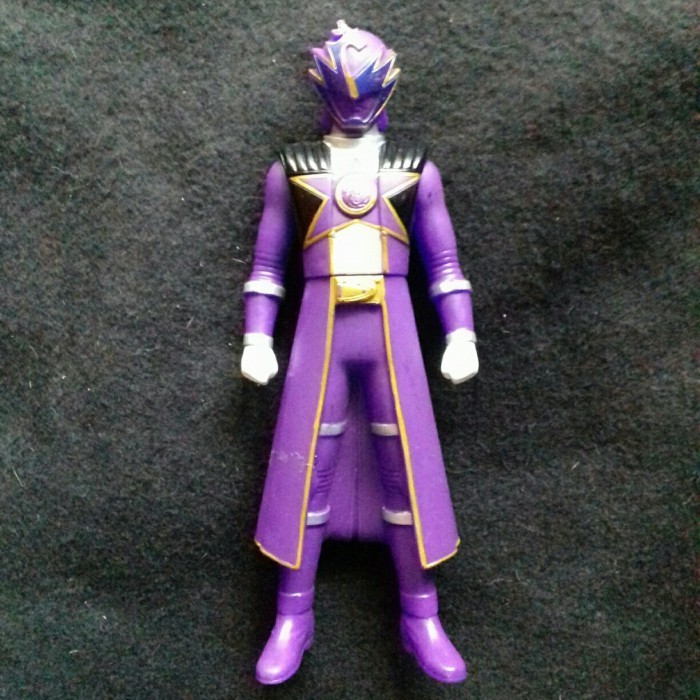 Jual Bandai 17 Cm Sentai Hero Series Uchu Sentai Kyuranger- Ryu ...