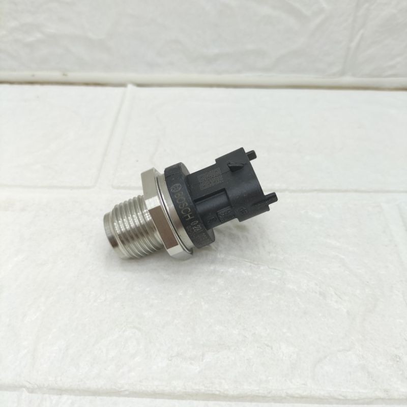 Jual SENSOR SWITCH PRESSURE COMMONRAIL COMMON RAIL ISUZU TRAGA EURO4 ...