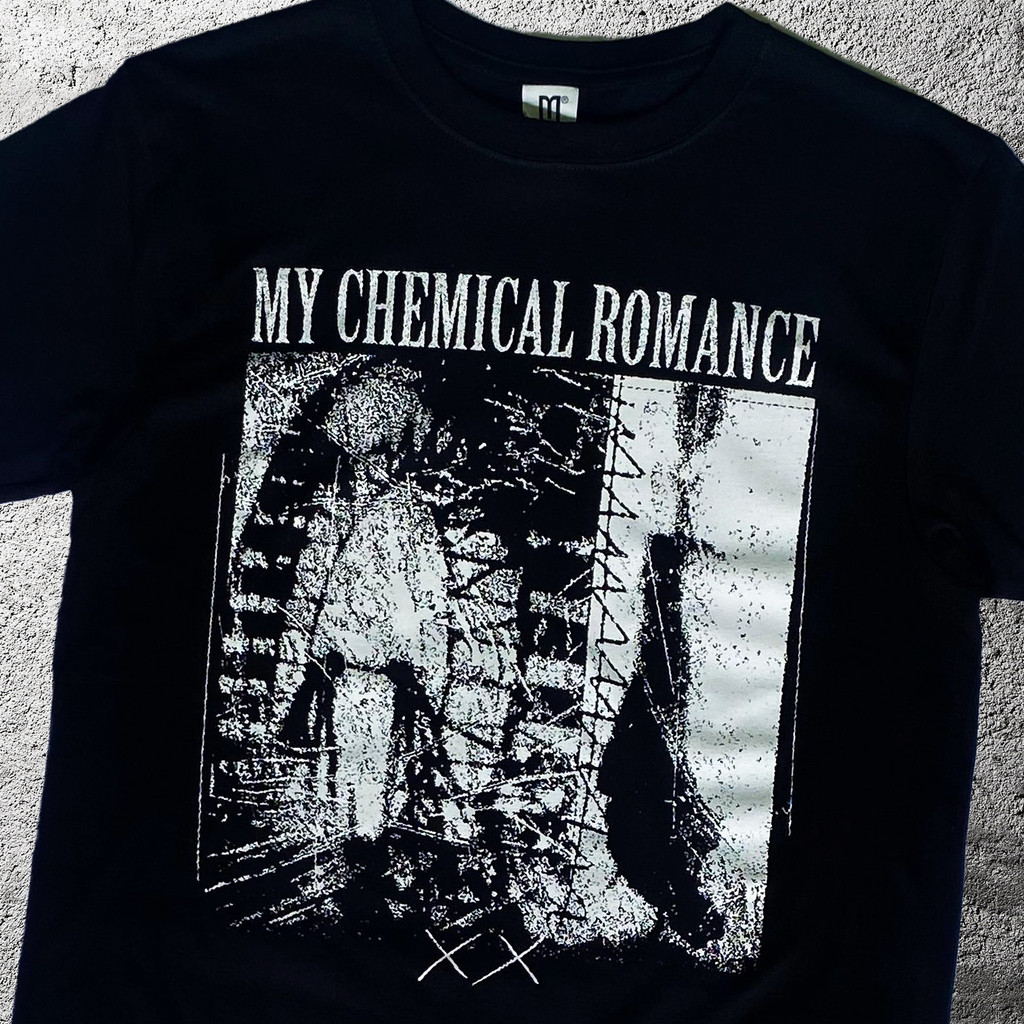Jual KAOS BAND MY CHEMICAL ROMANCE - BULLETS ( MCR ) | Shopee Indonesia