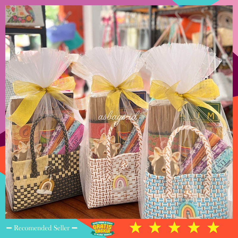 Jual Hampers Natal Keren Unik Lucu Murah kekinian / Parcel Galungan ...
