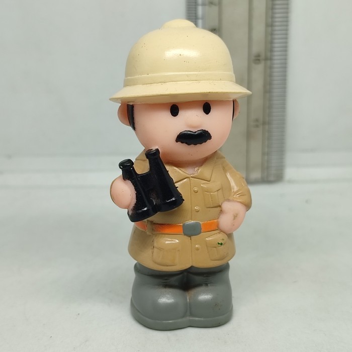 Jual TOYS Mini Figure Vinyl ELC Happyland Male Zoo Watcher Original ...