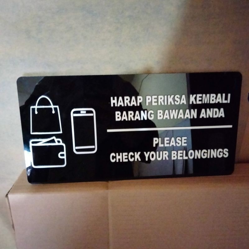Jual Sign acrylic harap periksa kembali barang bawaan anda / Papan ...