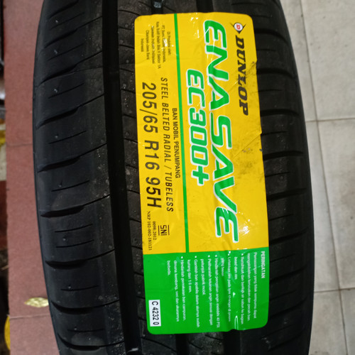 Jual PROMO HARGA MURAH Ban Mobil Kijang Innova Reborn Dunlop Enasave EC300 205/65 R16 | Shopee ...