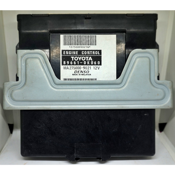 Jual JUAL ENGINE CONTROL UNIT ECU INNOVA BENSIN MATIC KOMPUTER 89661 ...