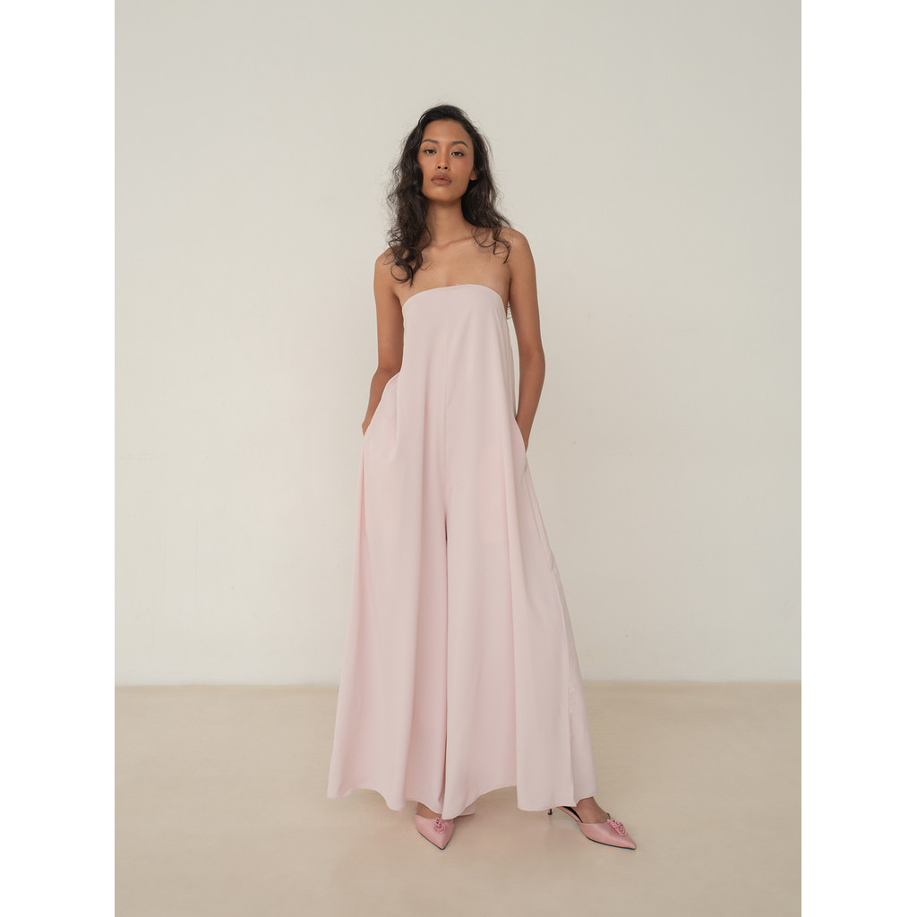 Jual SAYA - SAYA X ANAZ - RUE - WIDE LEG TUBE JUMPSUIT | Shopee Indonesia