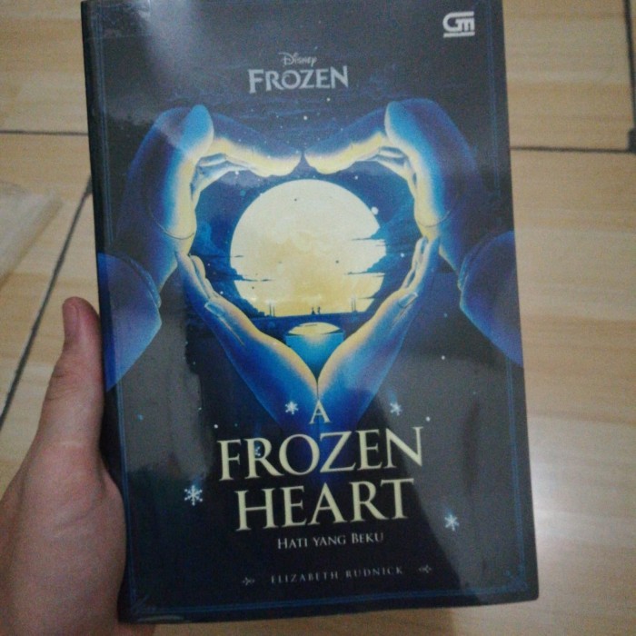 Jual Buku frozen disney frozen heart | Shopee Indonesia