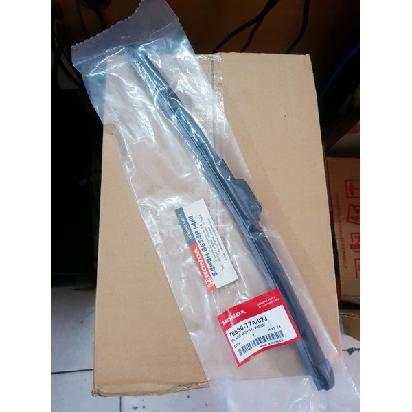Jual Karet & Wiper Blade Depan Kiri Honda HRV HR-V S E Prestige 2015 ...