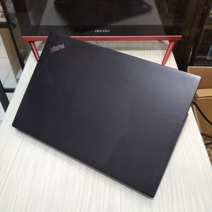 Jual Lenovo T470s RAM 8Gb core i5 gen7 slim elegan ringan mulus cool ...