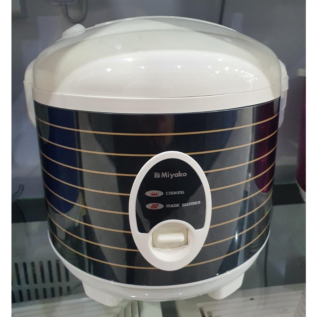 Jual Rice Cooker Miyako MCM 528 Hitam Magic Com [1,8 Ltr] | Shopee ...
