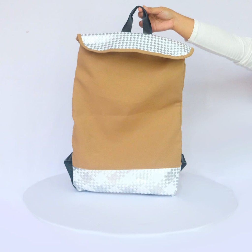 Jual Canvas Backpack - House Of Inang - Tas Kanvas Besar Upcycle Limbah Plastik / Ramah ...