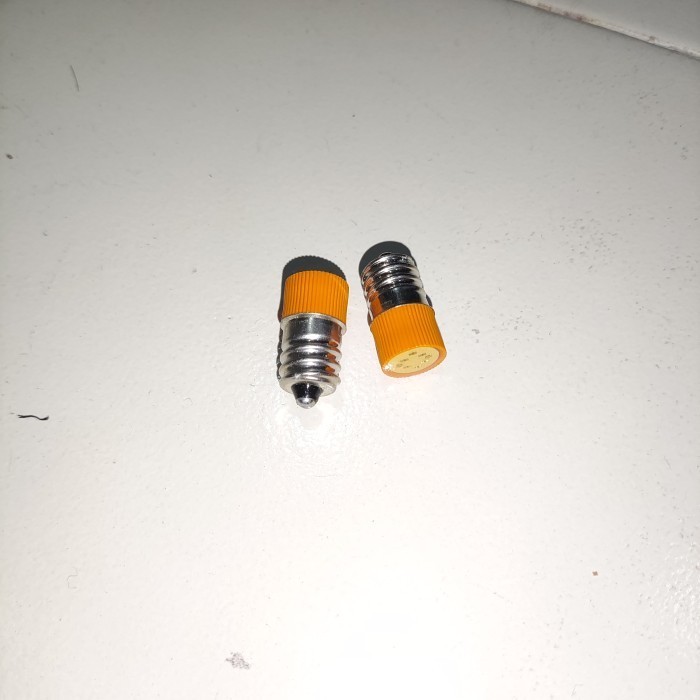 Jual BOHLAM LAMPU INDIKATOR LED PANEL E12 220-240V KUNING ULIR | Shopee ...