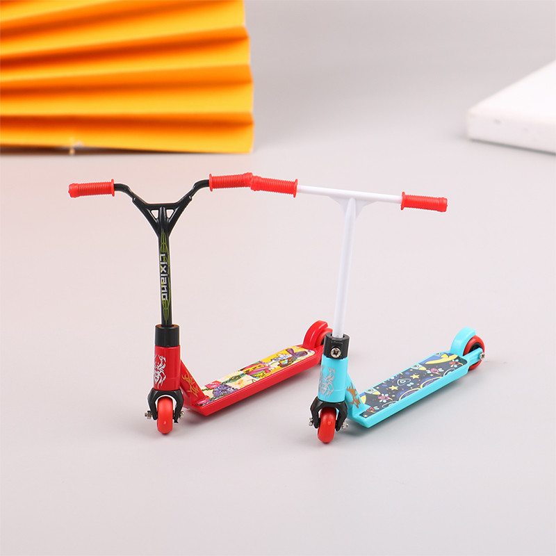 Jual Finger Skateboards Mini Skate Park Ramp Sets Finger Scooter ...