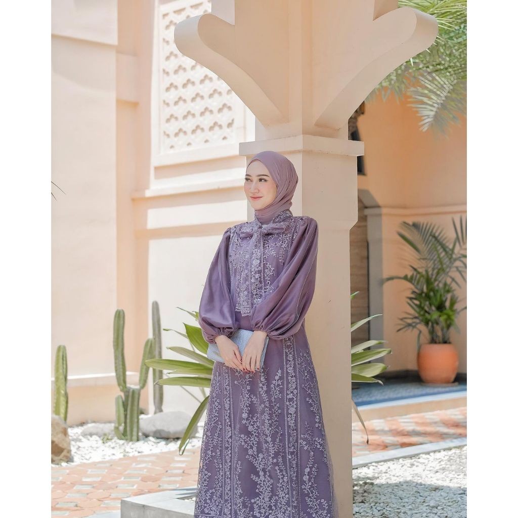 Jual DRESS LEBARAN PREMIUM WANITA SILK LACE DILLA GAMIS BRUKAT LEBARAN ...