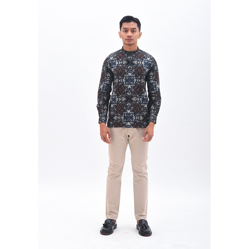 Jual MANZONE Kemeja Batik Shanghai Lengan Panjang INDRAYANA - BLACK ...