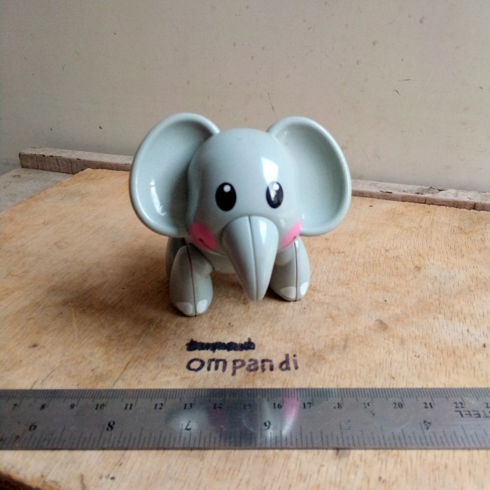 Jual Action figure hewan gajah Tolo kode 01 | Shopee Indonesia