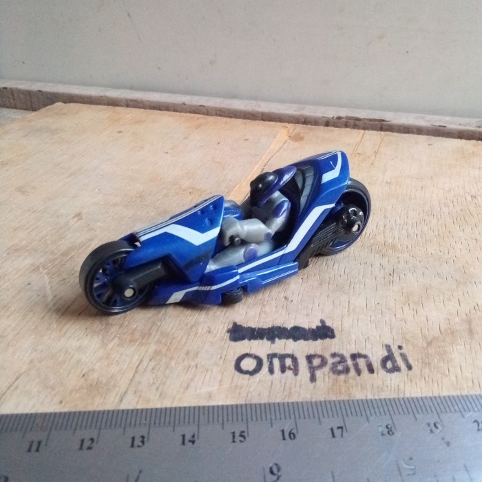 Jual FT88 hot wheels diecast motor cybertooth | Shopee Indonesia