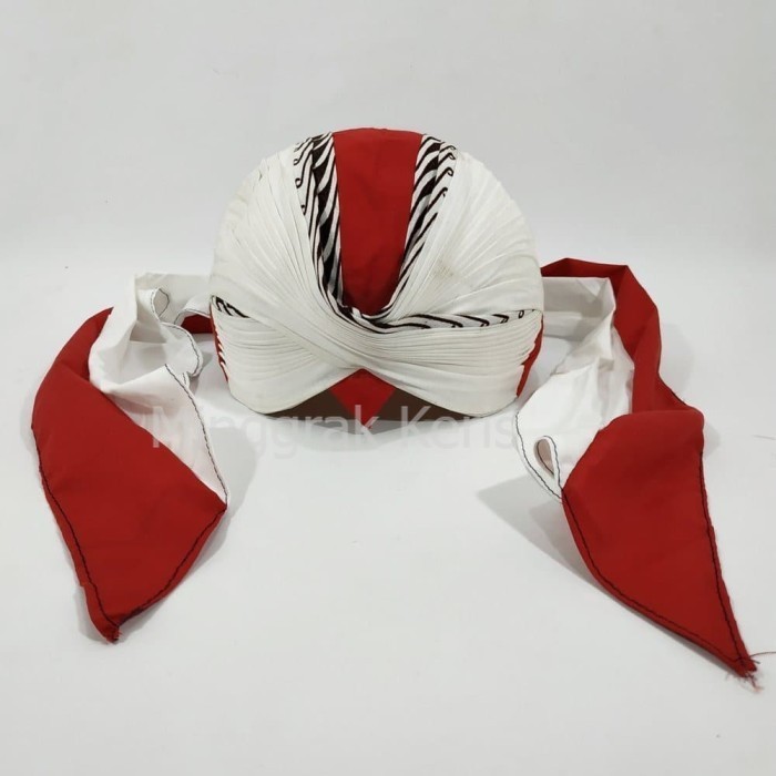 Jual Blangkon Sliwir Topi Kupluk Warna Merah Putih Kombinasi Hitam ...