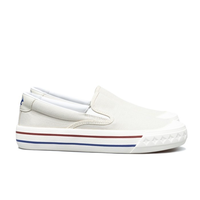 Jual Sepatu Compass Retrograde Slip On Cream Original | Shopee Indonesia