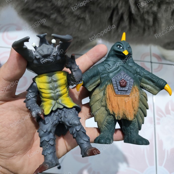 Jual Spark Doll Antlar Bemstar ultra monster series ums sofubi figure ...