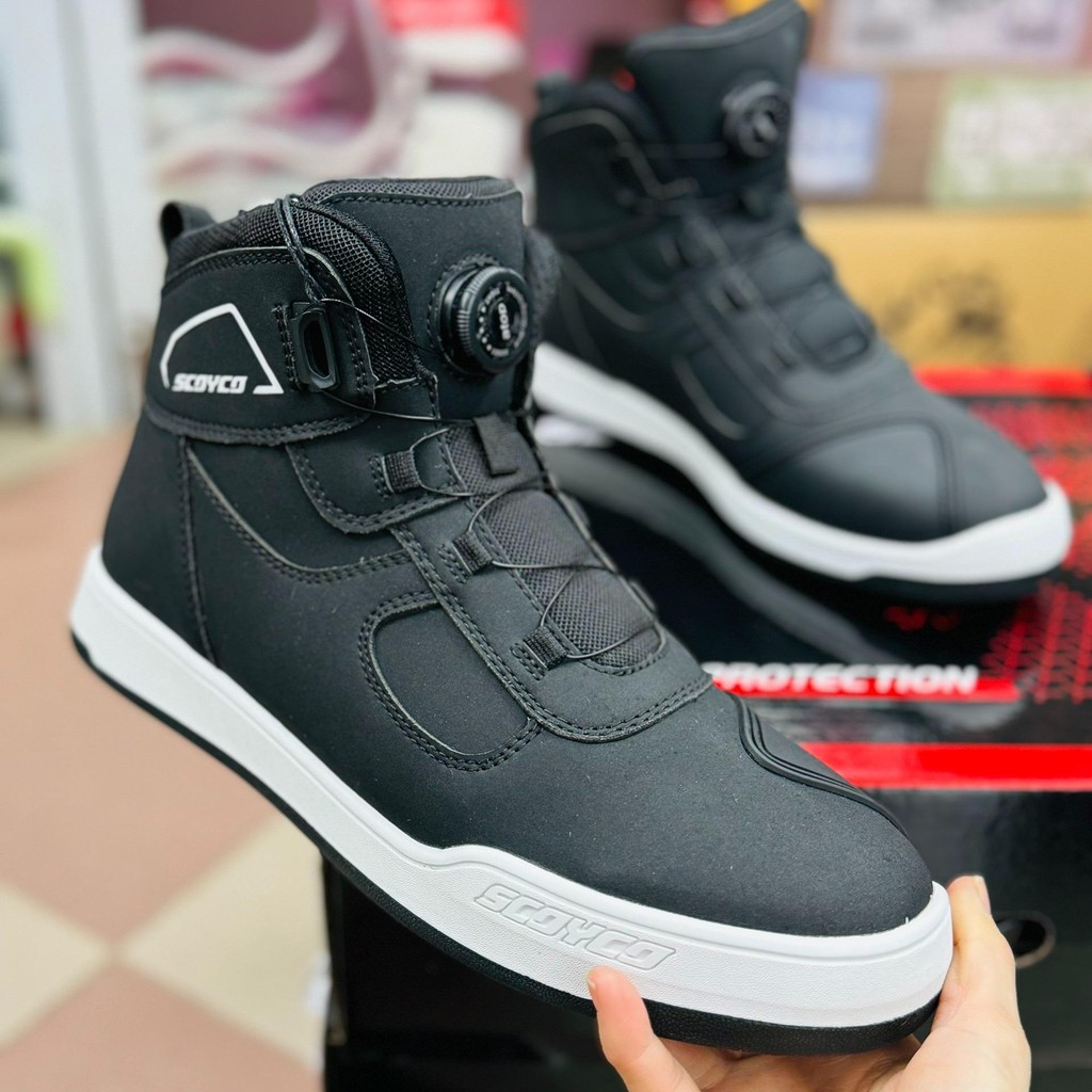Jual Sepatu Motor Casual Scoyco MT084 atop model BOA | Shopee Indonesia