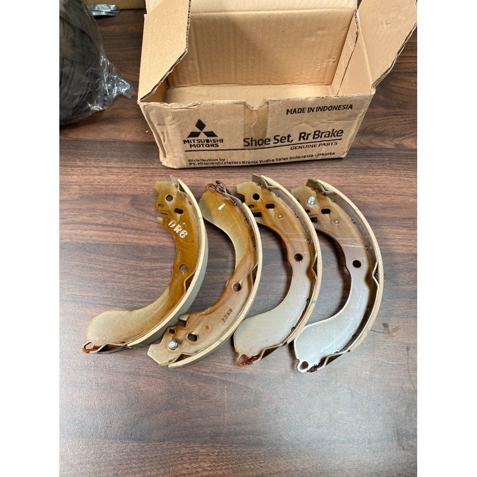 Jual KAMPAS REM BRAKE SHOE BELAKANG XPANDER EXPANDER ORIGINAL MITSUBISHI | Shopee Indonesia