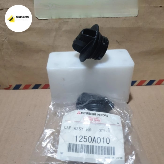 Jual TUTUP OLI MESIN CAP ENGINE OIL MITSUBISHI ALL NEW PAJERO SPORT ...