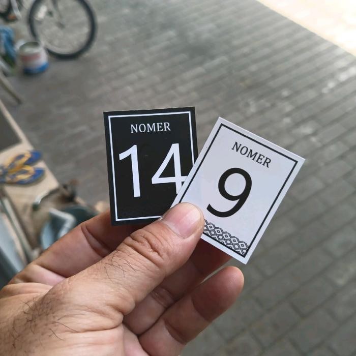 Jual Sticker Nomer Angka Kecil Hitam Putih Bisa Custom 4x5cm | Shopee ...