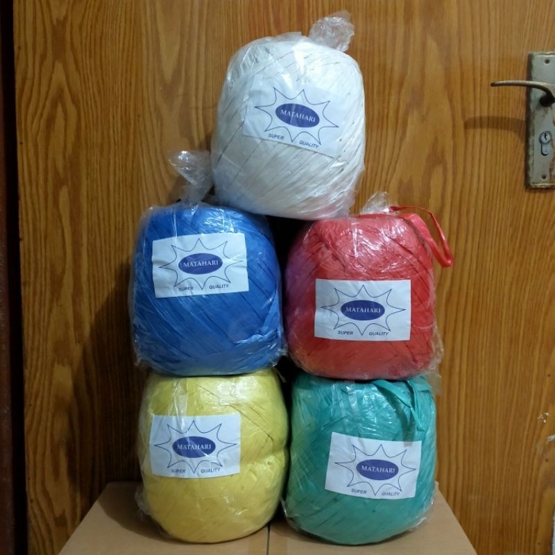Jual tali rafia putih merah hijau biru kuning tali plastik pengikat ...
