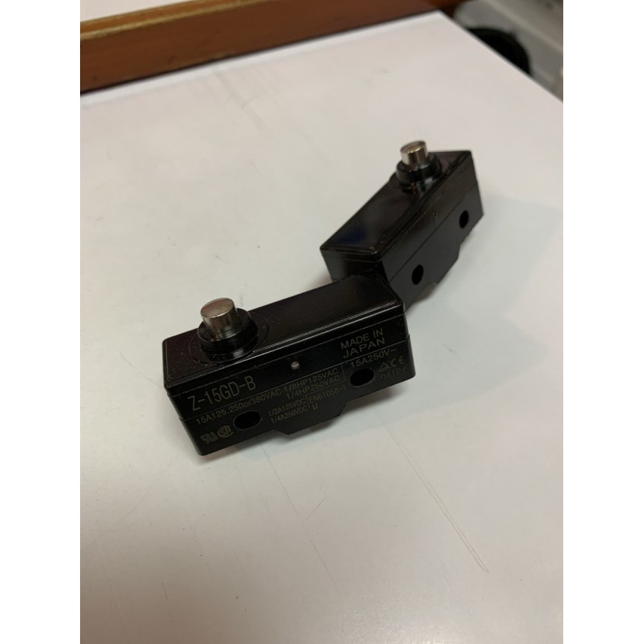 Jual Micro Limit Switch Besar Z-15GD-B//Micro Limit Switch Besar Z-15GD ...