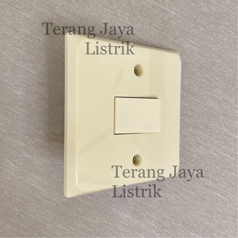 Jual Broco Sakelar Saklar Tunggal Engkel Tanam C161 Allegra Putih Cream ...