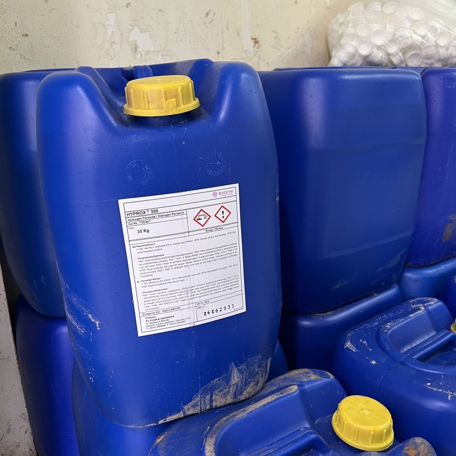 Jual Jerigen bekas 25 Liter / 35 Liter 25 35 KG bekas Tebal dan awet ...