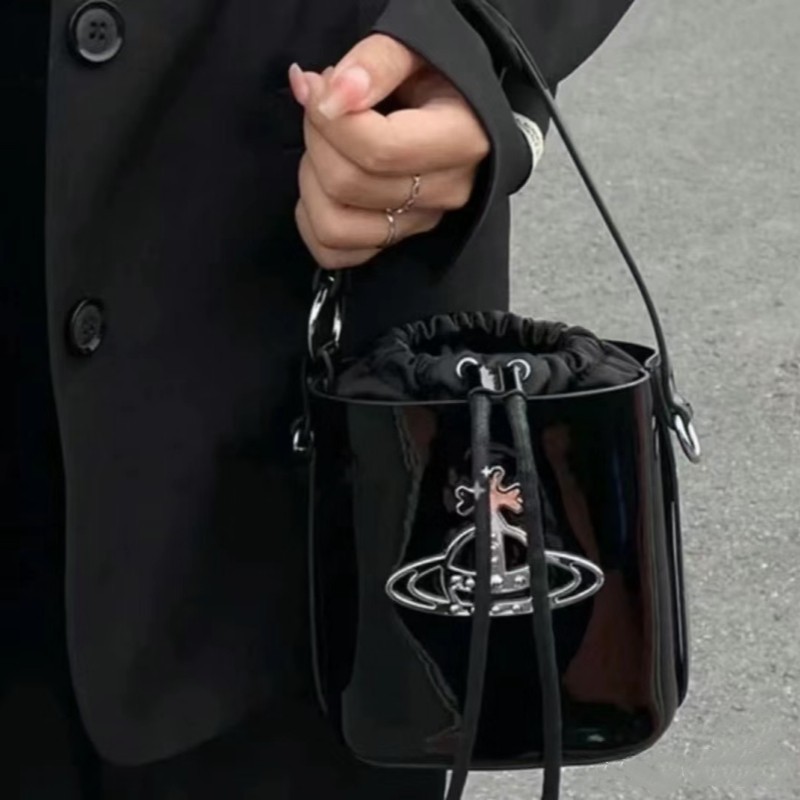 Jual tas ember vivienne westwood tas ember kapasitas besar tas ...