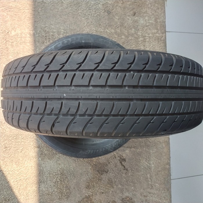Jual ban mobil second 185/70R14 merk GTradial Champiro bxt plus copotan ...