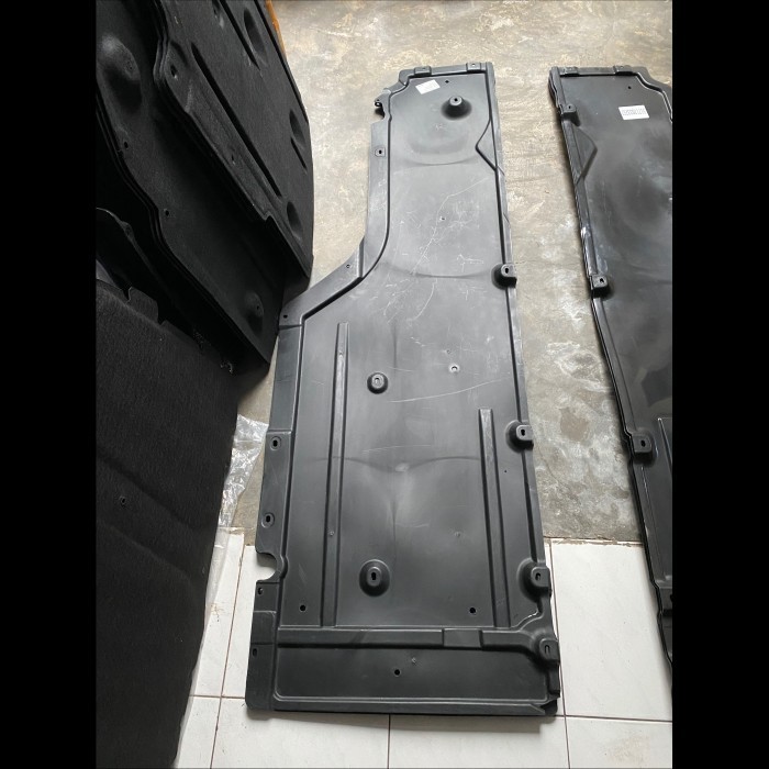 Jual GB99 Underside Paneling Body Guard BMW E60 E61 Aftermarket - Kanan ...