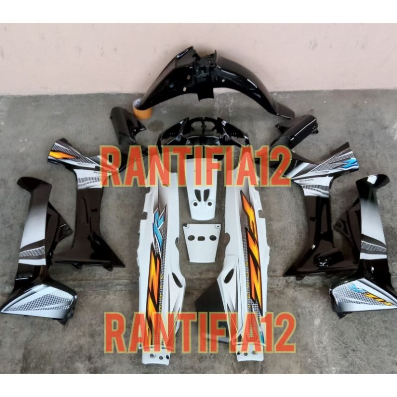 Jual cover bodi Fizr full set bodi motor fizr full cluth hitam putih ...