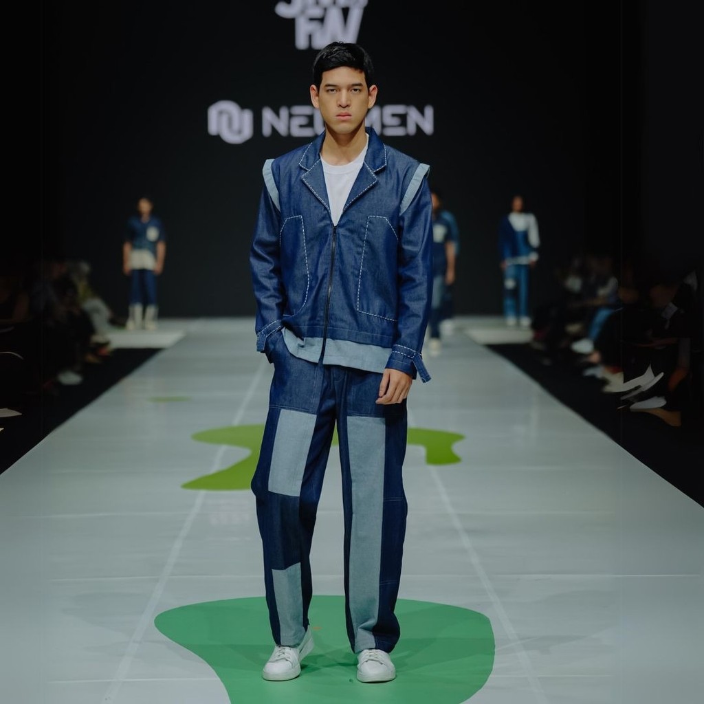 Jual NEU MEN [Exclusive Fashion Show Collection] Eclipse Denim Jacket ...