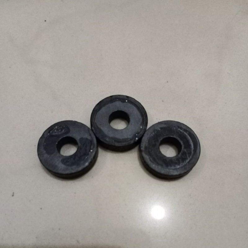 Jual Magnet ferrite besi berani diameter 20mm tebal 5 mm diameter ...