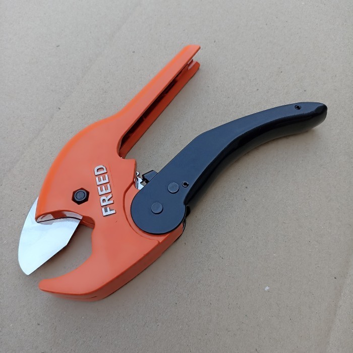 Jual gunting pipa pvc / pipe cutter / pemotong pipa / alat potong pipa ...