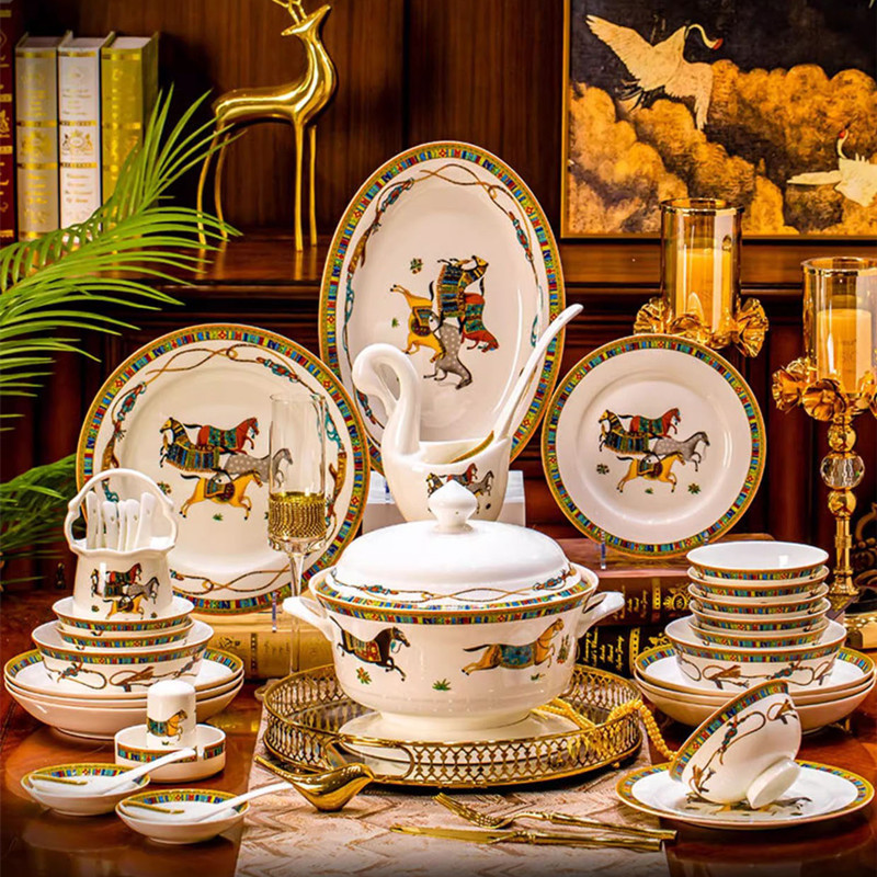 Jual 70 Pieces Luxury Tableware Set Bone Dinner Set For 10 People Food ...