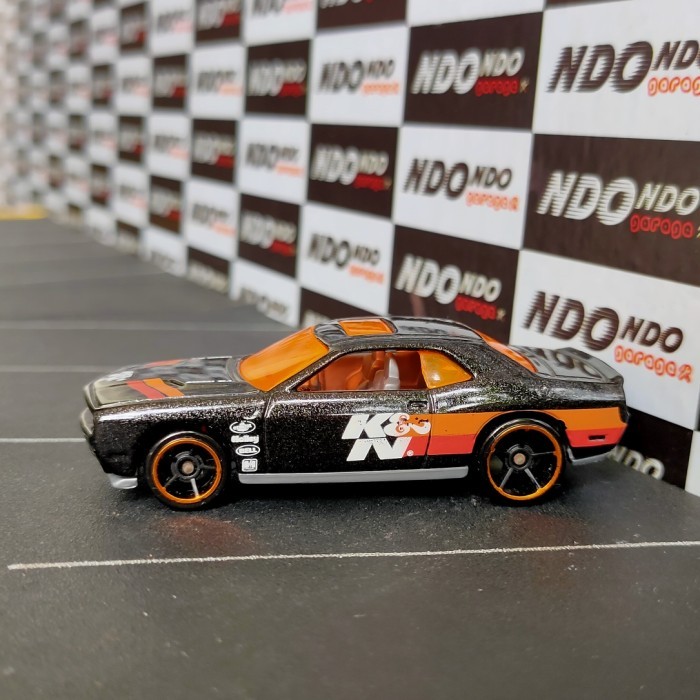Jual SP99 Hot Wheels Dodge Challenger SRT8 Black K&N Loose 2010 HW ...