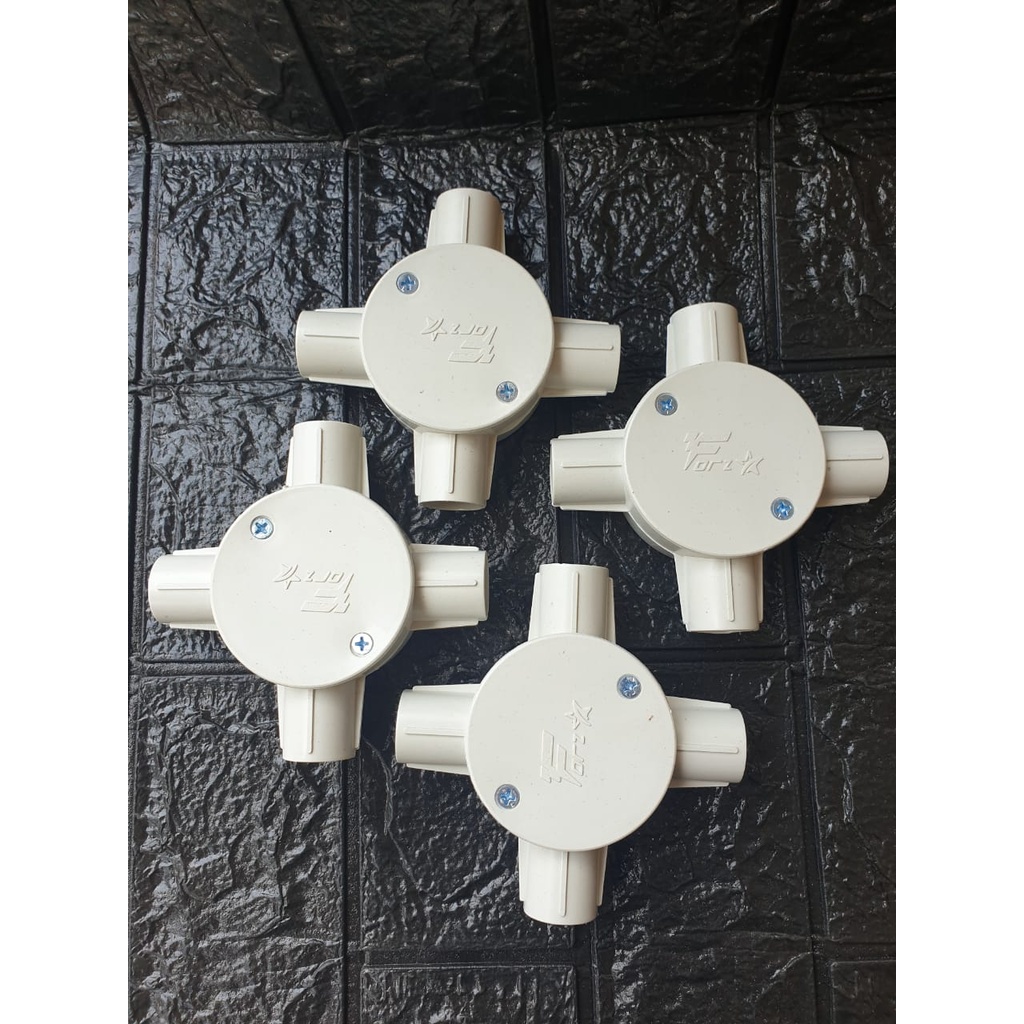 Jual K dus putih 4 cabang 20mm / T dus Putih baut 3 jalur / T dus 20mm ...