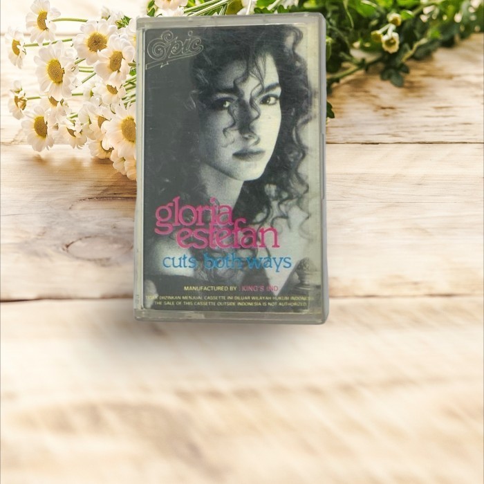 Jual kaset Pita - Gloria Estefan - Cuts Both Ways & Miami Sound Machine ...