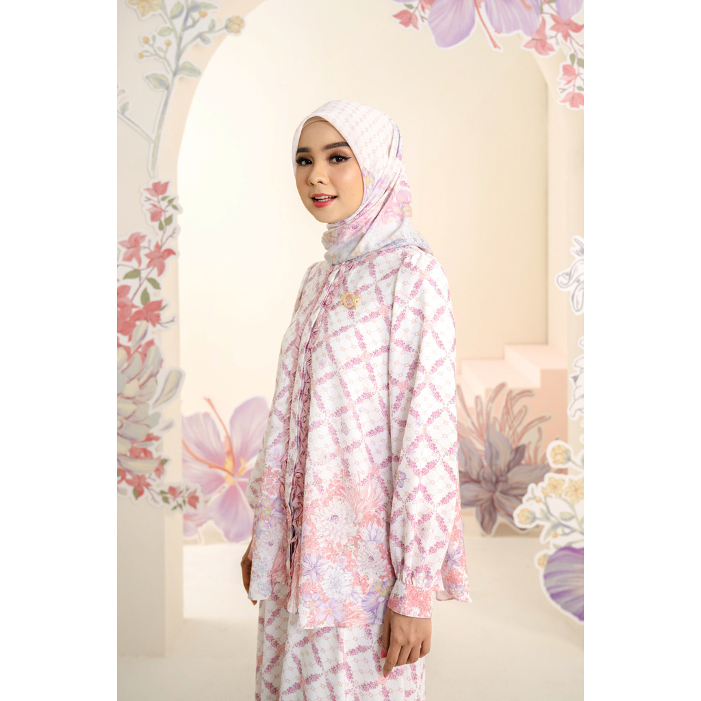 Jual Klamby - Ariana Shirt (Minor) Orchid Swan | Shopee Indonesia