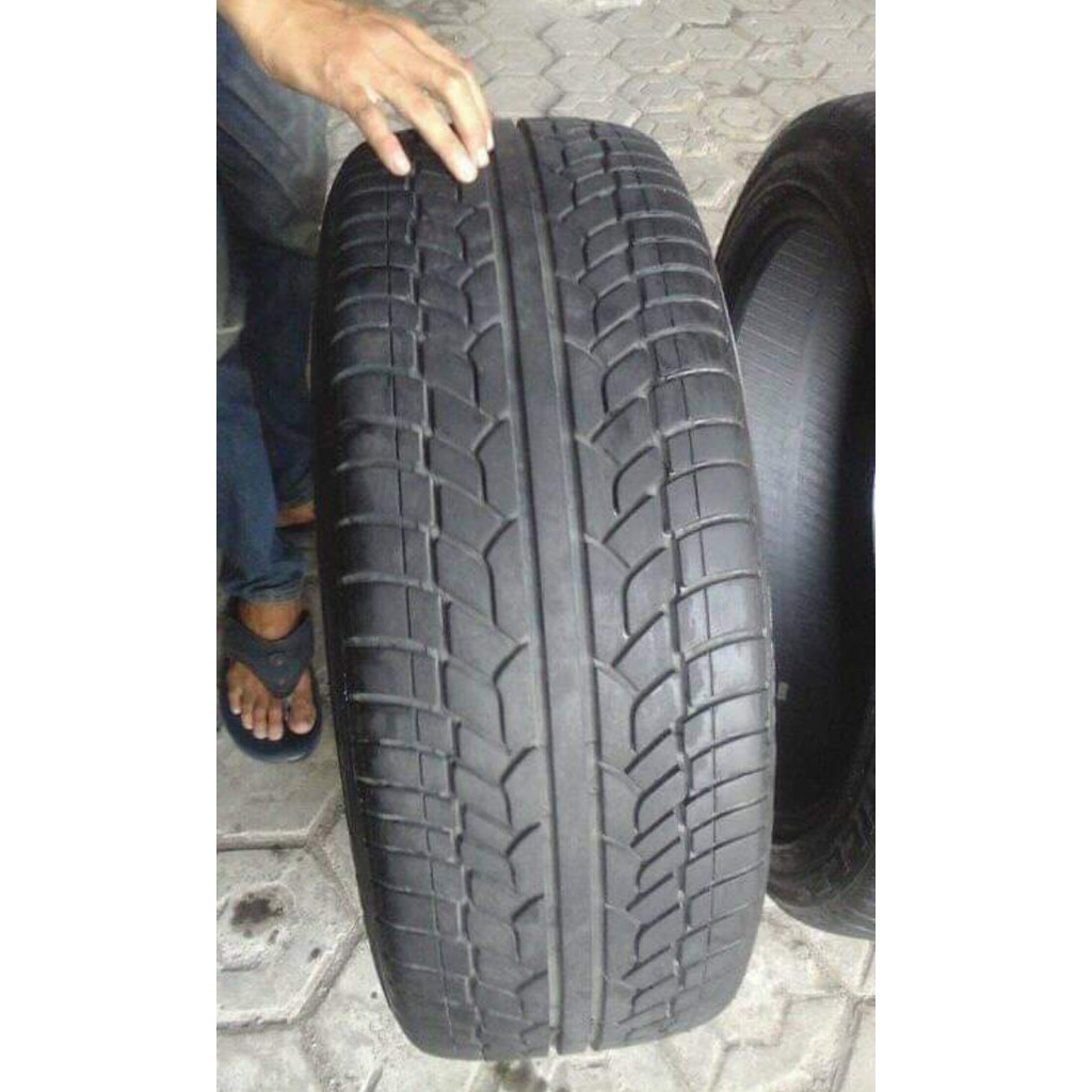 Jual ban mobil ukuran 245 /45 r 20 kondisi second 75 persen ready stok ...