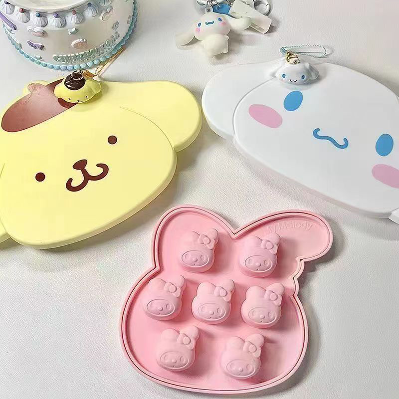 Jual Cetakan Pembuat Es Seri Kartun Sanrio Kotak Es Melody Kotak Es ...